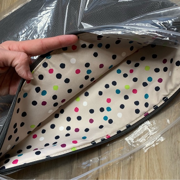 thirty-one | Bags | Thirty One Savvy Sleeve Laptop Bag In City Charcoal ...